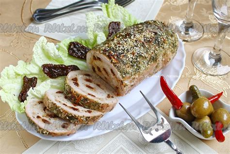 Мясной рулет Праздничный 10 фото в рецепте