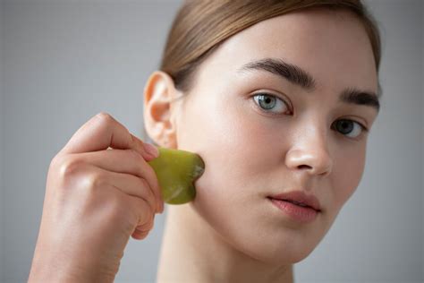 How To Use Gua Sha Benefits Tools Side Effects Fashionterest