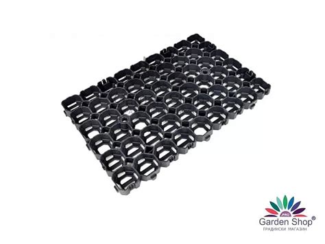 Професионална подова настилка за конни бази и арени за езда манеж представена от Севън Сийдс