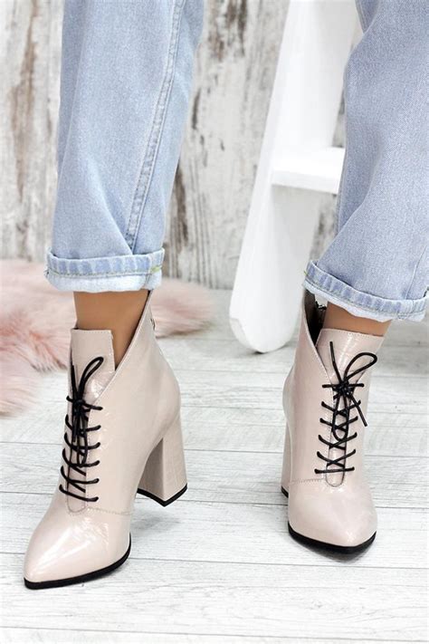 Взуття жіноче зимове або демісезонне купити недорого від виробника в Україні