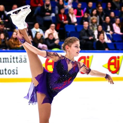 Alena Sergeevna Kostornaia アリョーナ・コストルナヤ⛸ アリョーナ コストルナヤ アスリート 女子フィギュア