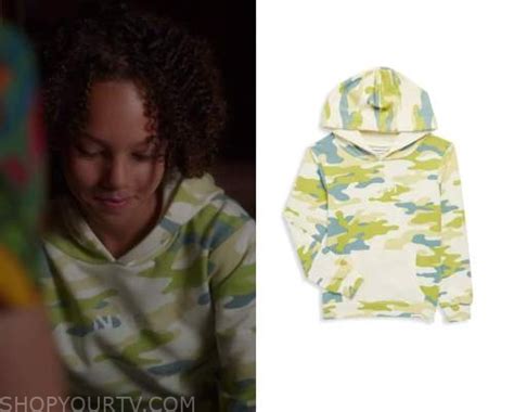 Declan Pratt Clothes Style Outfits Worn On Tv Shows Shop Your Tv