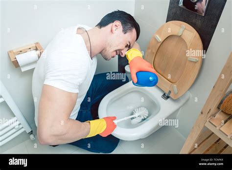 Man Toilet Brush Hi Res Stock Photography And Images Alamy