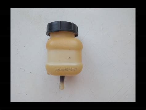 Казанче за спирачна течност на Лада Ваз Спирачни системи Резервни части консумативи