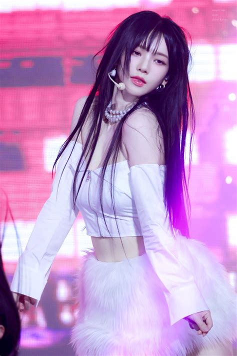 Aespa S Karina Goes Viral For Her Hourglass Figure Artofit