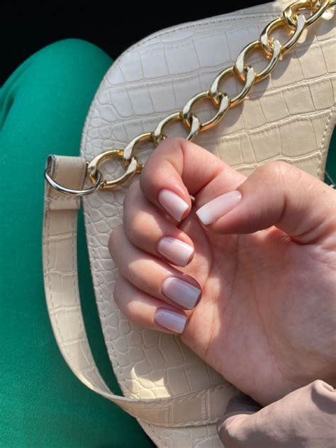 Амбре маникюр