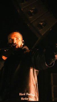 Rapper Drake Page Lpsg