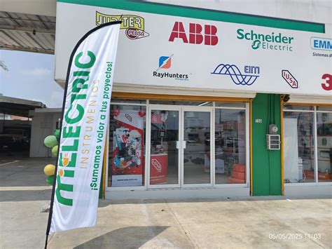 Ferretería La Curva Demostración De Total Herramientas Iusaplus Y Tinacos 8 De Mayo