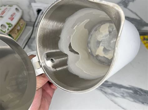 Прокипятил картофельные очистки в электрочайнике показываю к чему это привело Генератор идей