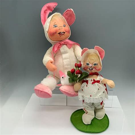 Pair Of Tall Annalee Easter Dolls For Sale At Auction On 5th November Bidsquare