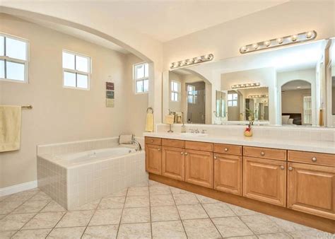 24 Carpenteria Irvine Ca 92602 Redfin