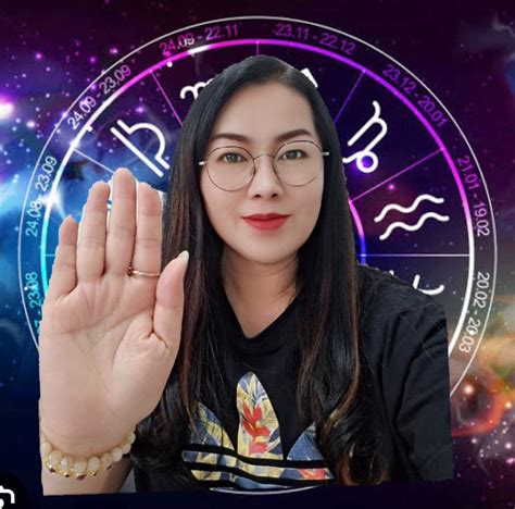 ดูลายมือ ดูดวงแม่นๆ ลายมือเศรษฐี หมอดูแม่นๆ หมอดูลายมือ ปัทมพร ธรรณมรงค์ ไนน์พยากรณ์