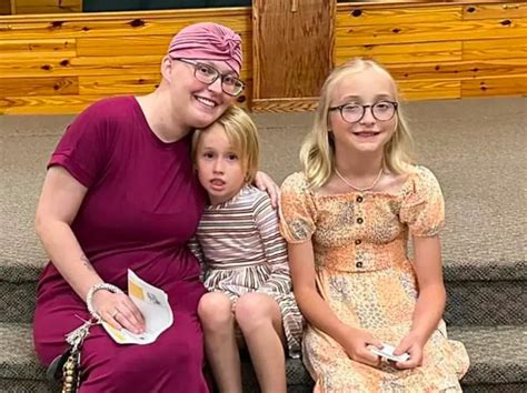 Mama Junes Daughter Anna Chickadee Cardwells Cancer Is Terminal