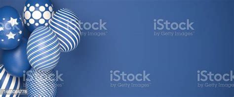 매끄러운 파란색 배경 위에 고전적인 파란색으로 다양한 질감의 부활절 달걀 문자 메시지 공간 복사 0명에 대한 스톡 사진 및 기타 이미지 Istock