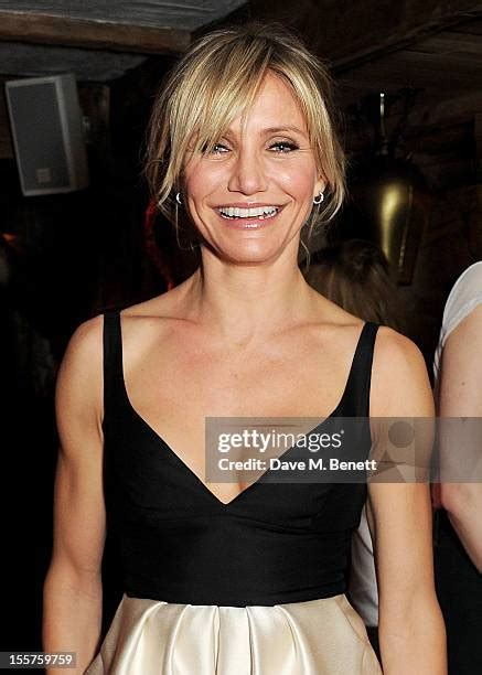 Side Bangs Photos And Premium High Res Pictures Getty Images
