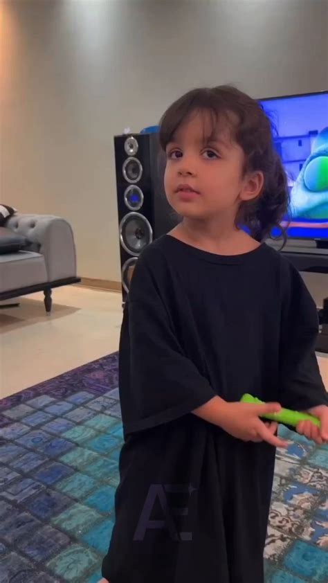 Pin By Zahra Ghani On نیو جدید Quick Jokes Funny Short Video Clips