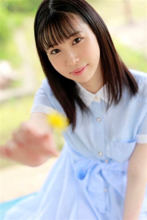 ⋱💚newティーパ女優💚⋰ 8 2デビューしました🎺 一宮希帆 ￣￣￣￣￣￣￣￣￣￣￣￣￣￣￣￣ Moodyzさんより 専属デビューしまし