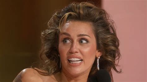 Miley Cyrus Leaves Dad Billy Ray Cyrus Out Of Grammys Acceptance Speech