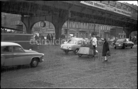 Ddr Fotoarchiv Berlin Straßenverkehr An Der Schönhauser Allee