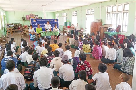 ကံမမြို့နယ် မင်းကုန်း အခြေခံပညာအလယ်တန်းကျောင်း ခွဲ ၌ လူငယ်ရေးရာ အသိပညာပေး ဟောပြောပွဲကျင်းပ