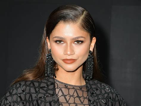 Zendaya Wore A Sheer Bodysuit With Short Shorts To Paris Fashion Week—see Pics Glamour
