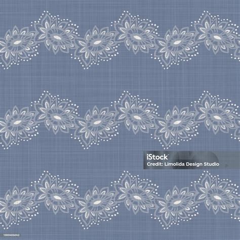 매끄러운 프렌치 농가 린넨 프린트 플로럴 다마스 백 프로방스 블루 그레이 린넨 패턴 텍스처 초라한 세련된 스타일 짠 블러 배경 인쇄물 전체에 섬유 소박 가정의 방에 대한