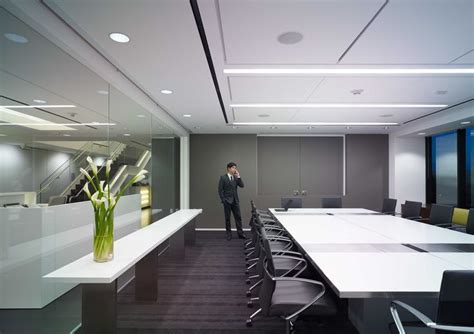 BEAM 4 LED Is A Compact Linear System With Multiple Lighting Mounting And Design Options