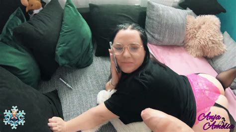 Curvy Beauty Fucked On The Phone Anja Amelia