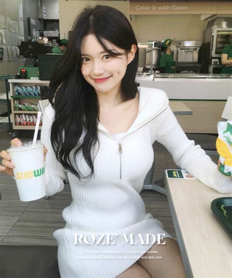 자체제작롱and숏탈부착 Ok 리얼폭스 엔젤 퍼 후드 니트원피스 2color 에이블리