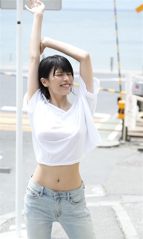 春川芽生写真集「イケメンすぎる美女」 週プレ Photo Book 微图坊