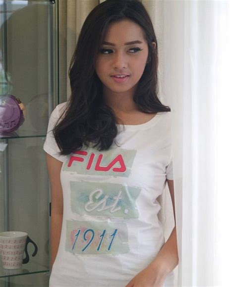 Bikin Pangling Putri Ayu Imb Makin Cantik Jadi Remaja Kekinian Kapanlagi Com