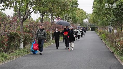 上海：青山埋忠骨 清明祭英烈凤凰网视频凤凰网