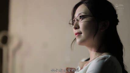 我不配当老师输给了学生的目光放学后在情趣酒店沉溺于中出SEX木下凛凛子