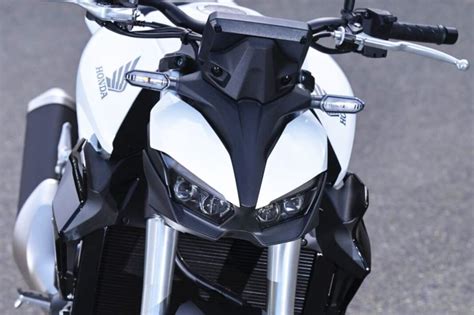 La Gama Cb 2025 De Honda Vendrá En Dos Sabores Retro 1000 Y 400