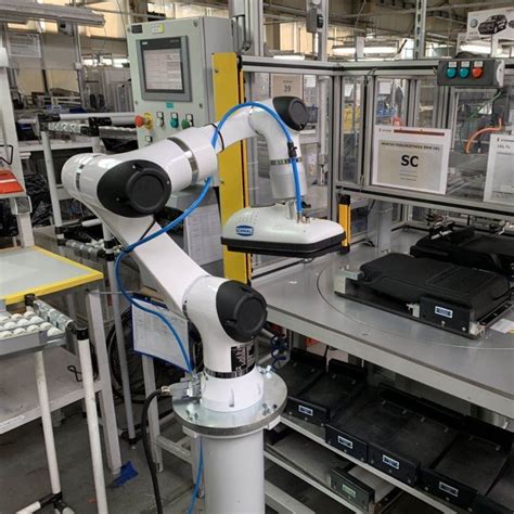 Hans Elfin Series E5 Cobot As Pick And Place Machine Work With Agv Robot Payload 5kg With 6 Axis