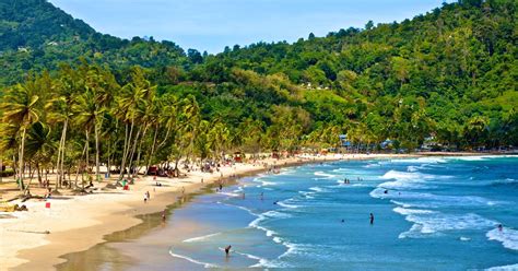 Maracas Beach