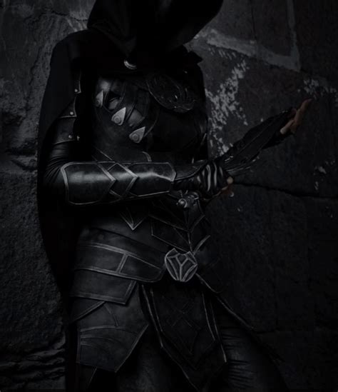 Pin de M S X C H L O E en t h r o n e o f g l a s s Fantasía