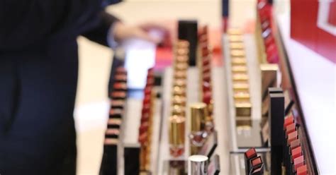 색조 화장품 판매량 증가