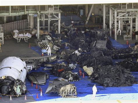 羽田機場日航客機殘骸已移走 相關跑道料明日重開 Rthk