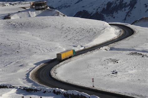 საავტომობილო გზების დეპარტამენტი 🚜 მთის გზების პროექტის ფარგლებში შატილის მიმართულებით 54 კმ