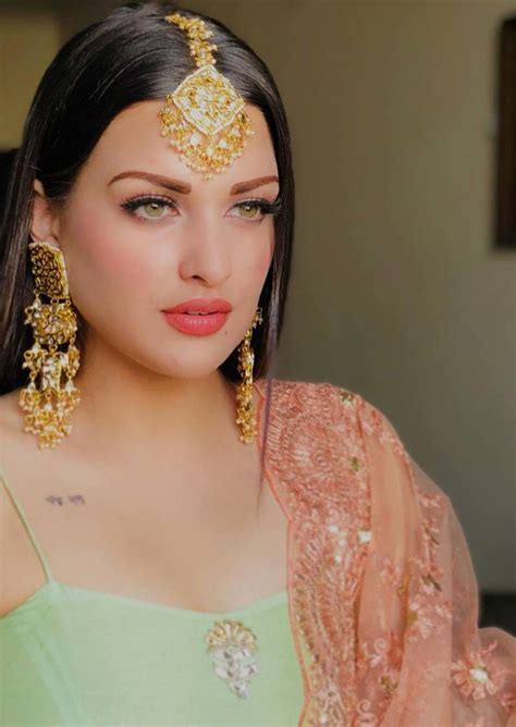 Shehnaaz Gill Or Himanshi Khurana Which Former Bigg Boss 13 Contestant Looks Hotter In Desi Wear