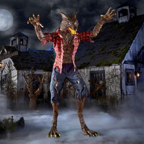 Terrifying 9 5 Foot Tall Immortal Werewolf Animatronic Statue The