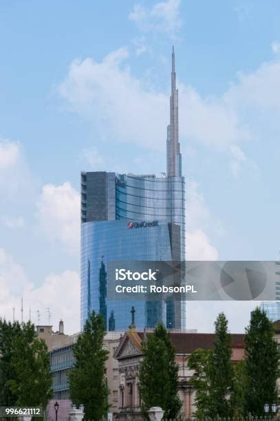 가리발디 포 르 Nuova 지구에서 유 타워입니다 세 사 Pelli에 의해 설계 된 마천루입니다 0명에 대한 스톡 사진 및 기타 이미지 Istock