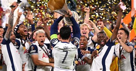 주장 손흥민 15년만에 한 풀었다토트넘 유로파 우승