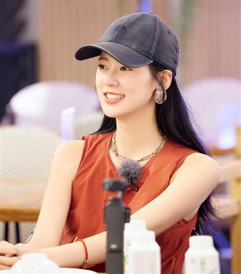 赵昭仪24岁生日！迪丽热巴王安宇祝福文案雷同，秦岚辛芷蕾用心 360娱乐，你开心就好