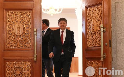 Itoim ЭЗХ ийн сайд Ч Хүрэлбаатар Засгийн газраа өмөөрч Б Пүрэвдорж гишүүнийг загнав