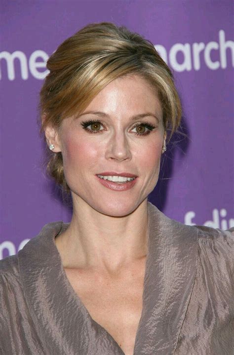Julie Bowen Hair 2025 Julie Bowen Husband Ghok