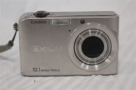 Casio Exilim 10 1 Mega Pixels Digital Camera Ex Z1000 40804