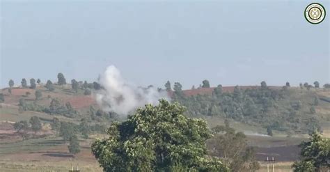 စစ်ကောင်စီက ထိုးစစ်ဆင်လာ၍ နောင်ချိုတွင် တိုက်ပွဲပြင်းထန်နေ Ayeyarwaddy Times