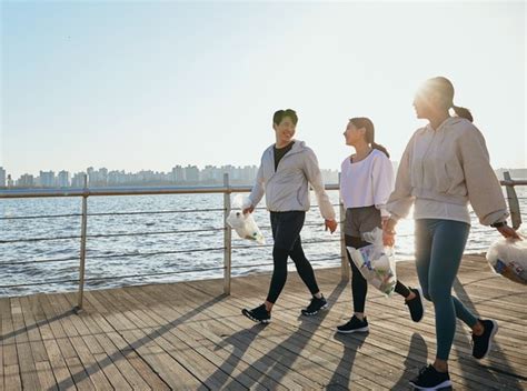 걸을 때 팔 안 움직이면 ‘손해인 이유